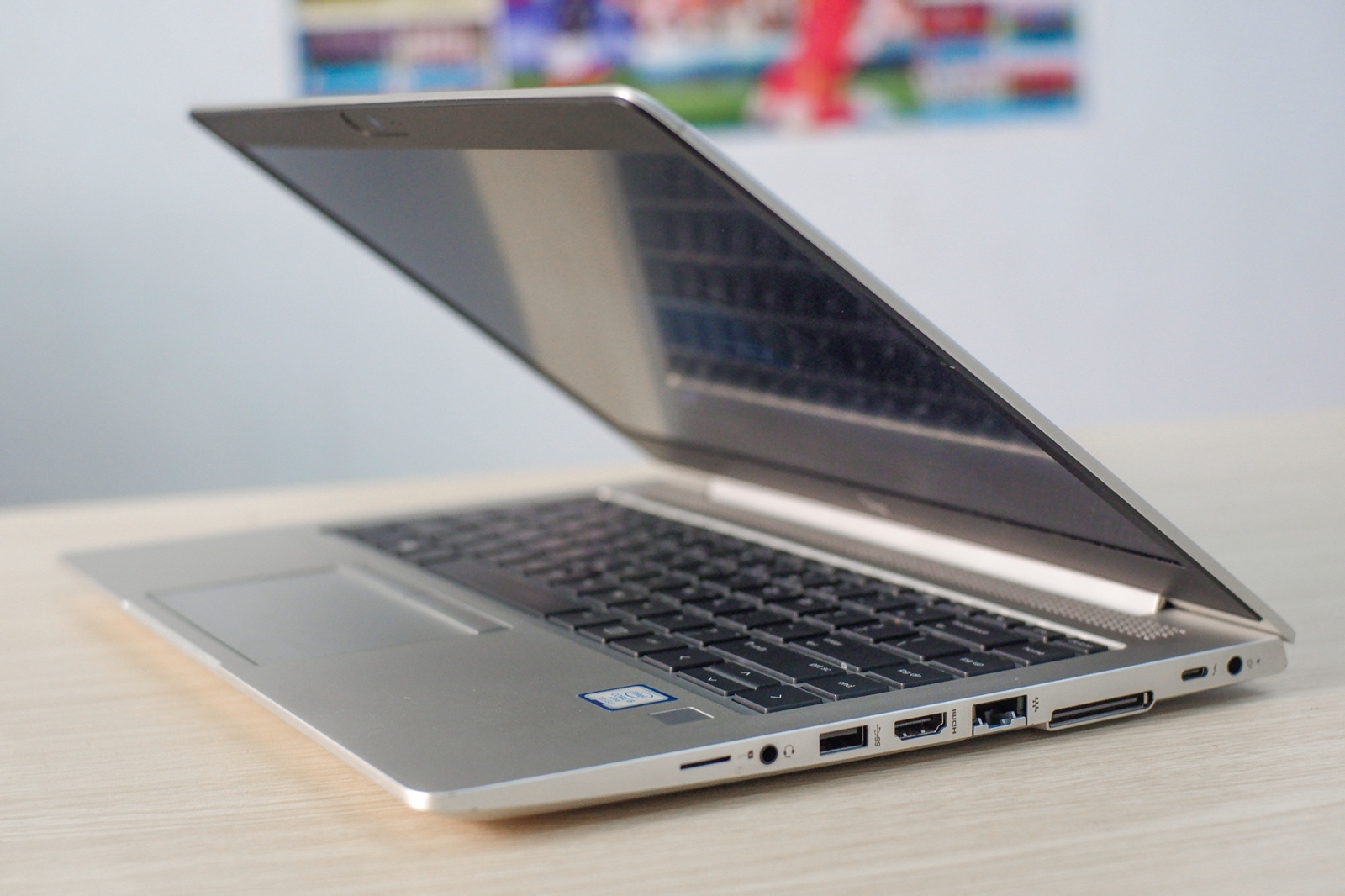 Laptop Hp 840 G5 5 7300U Ram 8gb SSD 256gb 14inch Full HD mẫ