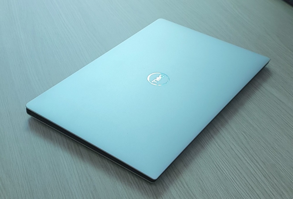 DELL XPS 7390 i5 1021 Ram 16gb ssd 256gb 13.3 inch Full HD T